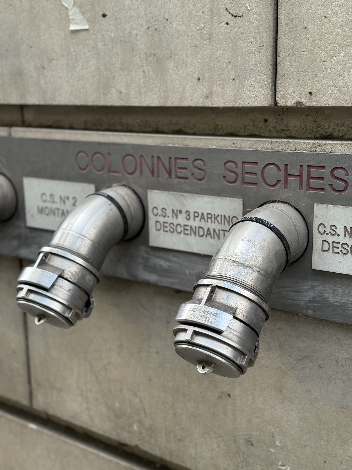 Réglementation et vérification des colonnes sèches en France