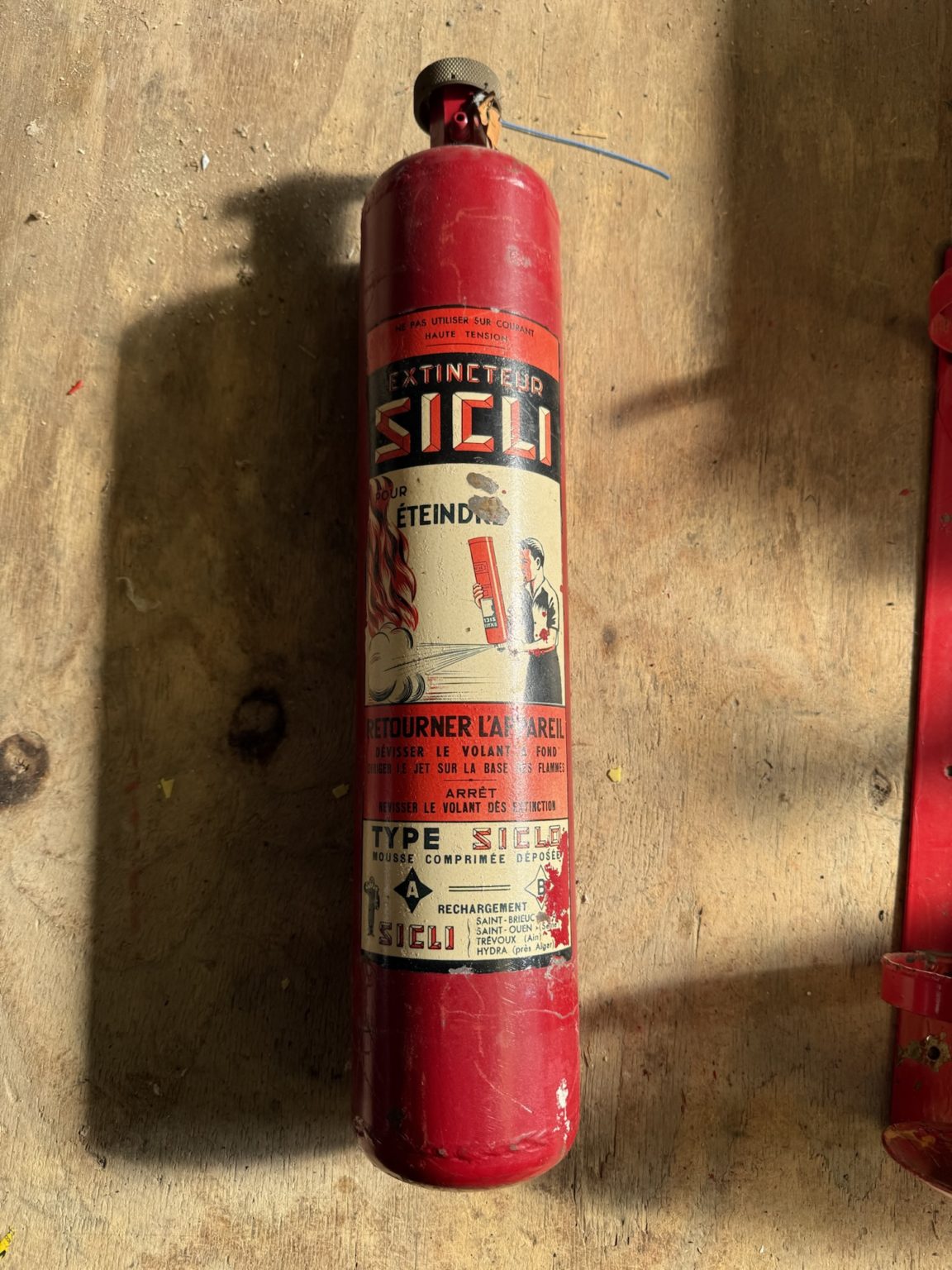 EXTINCTOR : notre musée de l’extincteur à Vichy, Bourges, Mâcon ...